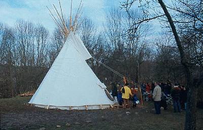 Native American Tipis | FamWest natural tents