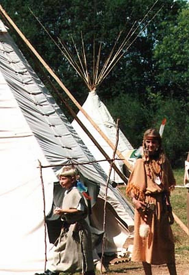 Native American Tipis | FamWest natural tents