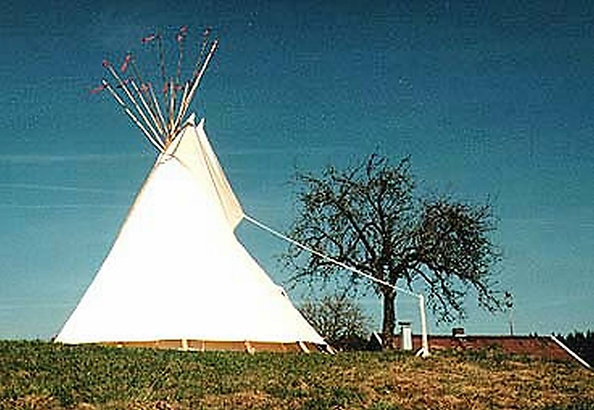 Native American Tipis | FamWest natural tents